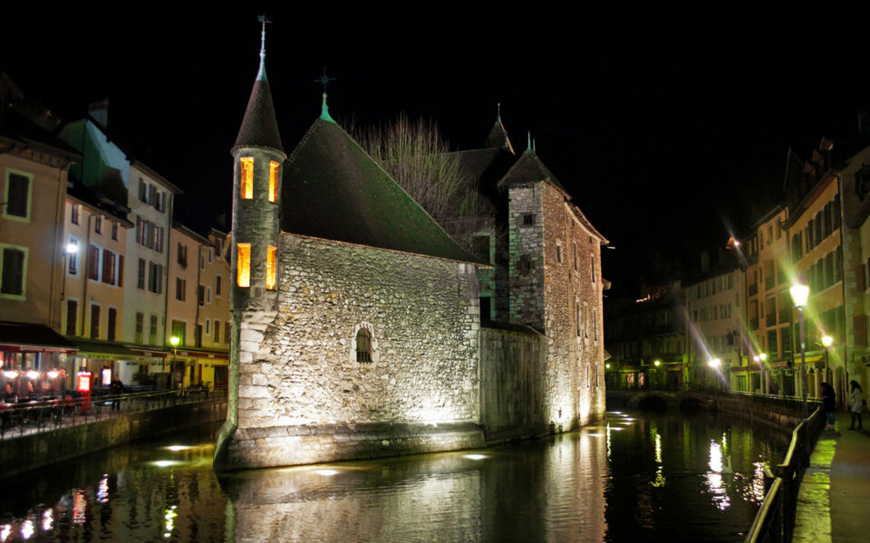 Castles and canals: The best things to do in Annecy, France